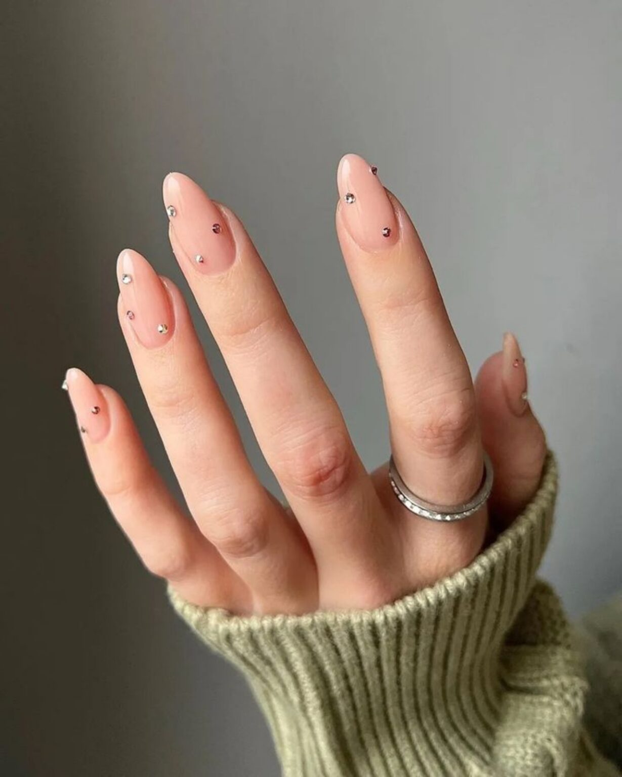 10 ideias de unhas naturais para sair do básico